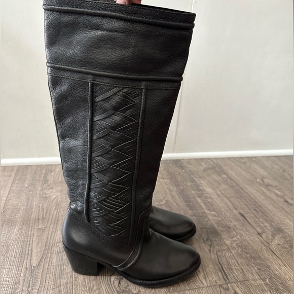 Fossil | Shoes | Fossil Felicia Tall Braid Detail Riding Boots Sz 75 ...